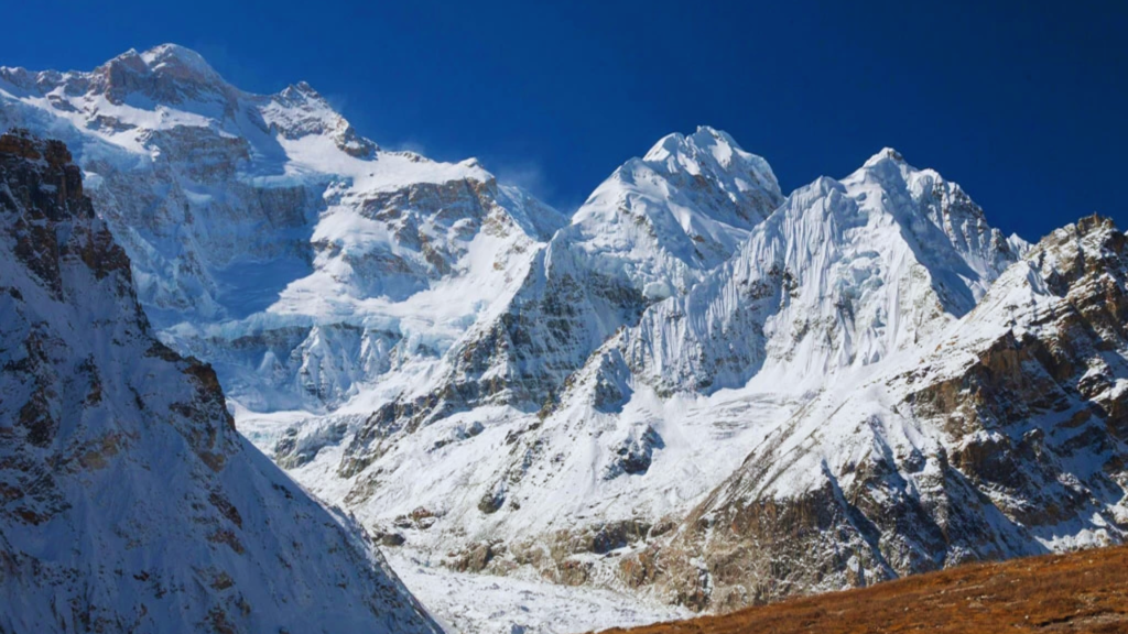 Kanchenjunga Trek - Aaha Nepal Elite's Luxury Holidays